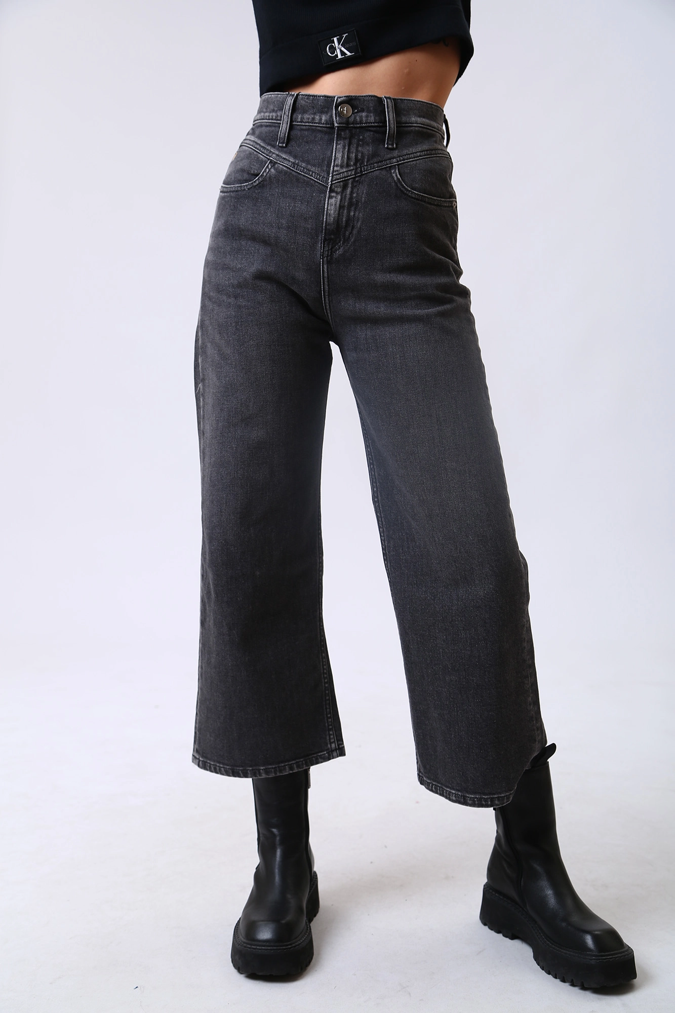 Calvin Klein Jeans J20J214004 NERO Med Online.ru