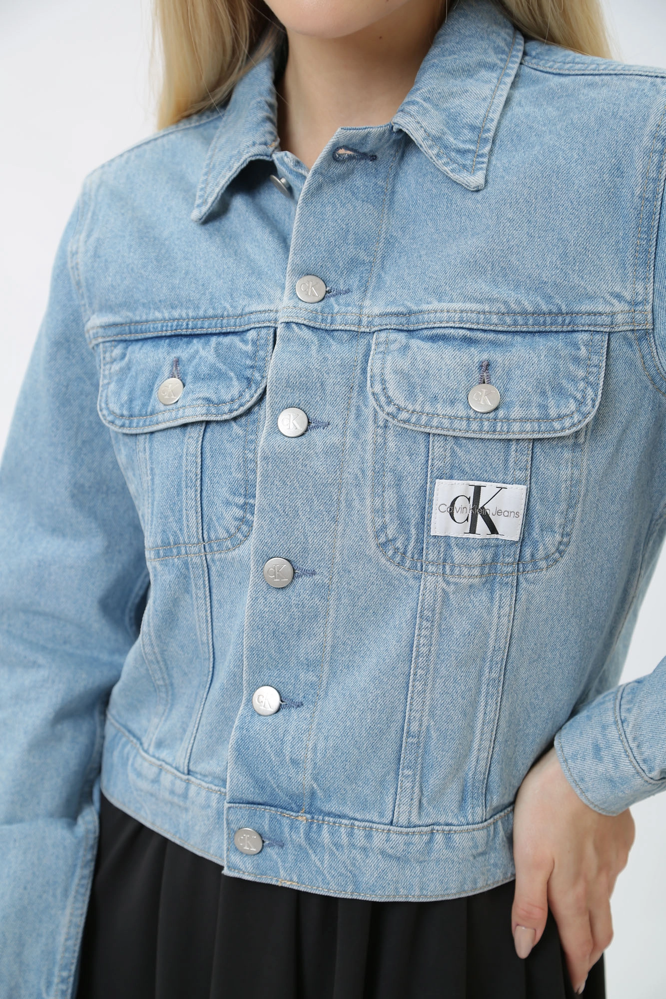 Calvin Klein Jeans J20J222786 1AA Med Online.ru